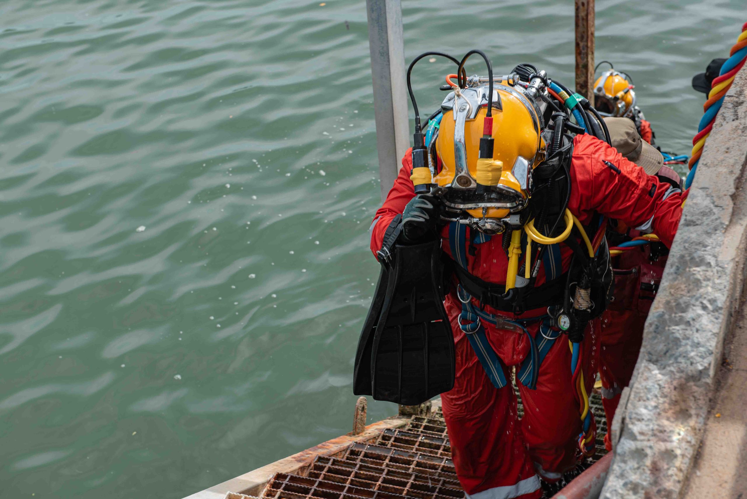 Surface Supplied Diving Equipment (SSDE) Diver - KBA Training Centre